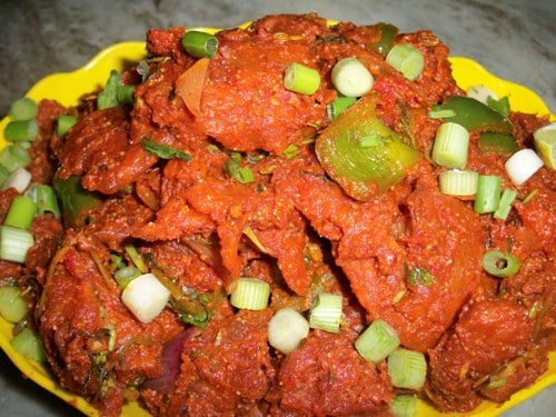 Chilli Paratha Recipe - Chilli Parota Recipe - Yummy Tummy Chilli Parota