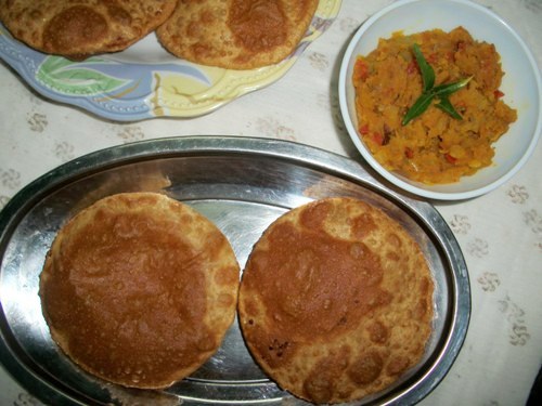 Stuffed Poori / Poori Stuffed with Spicy Potato Masala – Lunch Box ...