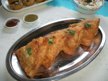 Samosa Chaat Recipe | Samosa Sundal Recipe
