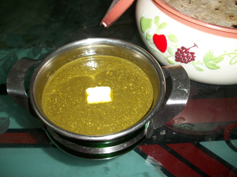 Plain Palak Gravy / Spiced Up Spinach Puree - Combo for Roti or Rice ... Plain Palak Gravy / Spiced Up Spinach Puree - Combo for Roti or Rice ...