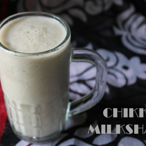 Chikoo Milkshake Recipe | Sapota Milkshake Recipe