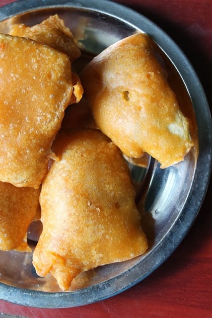 Vazhakkai Bajji Recipe | Banana Bajji Recipe