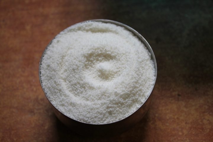 Homemade Rice Flour Recipe (Puttu Podi)