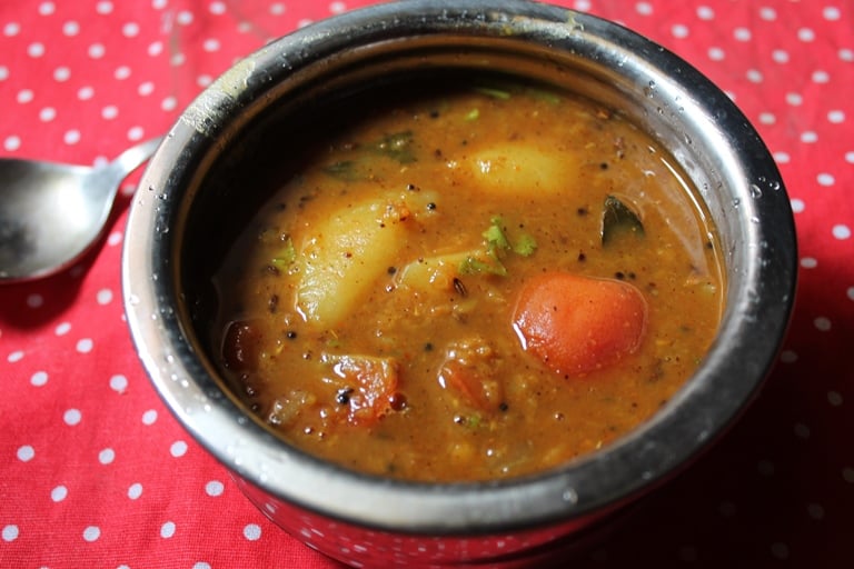 Potato Sambar Recipe | Urulai Kizhangu Sambar Recipe