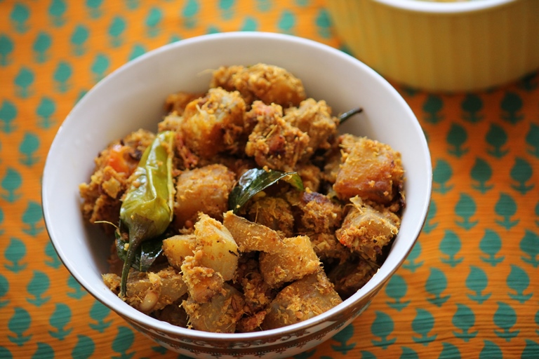 Raw Banana Chukka Fry Recipe | Vazhakkai Chukka Recipe