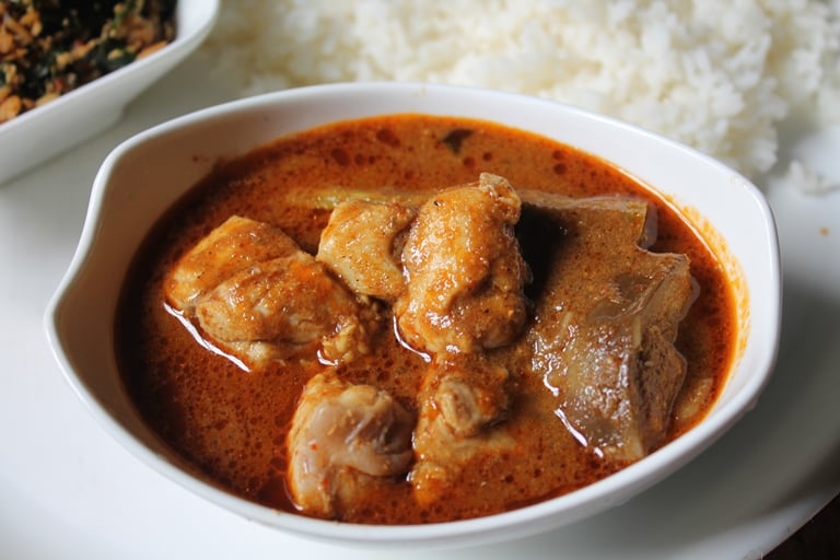 Karutha Curry Recipe | Karutha Meen Curry Recipe