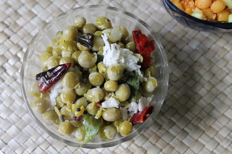 Pattani Sundal Recipe | Green Peas Sundal Recipe