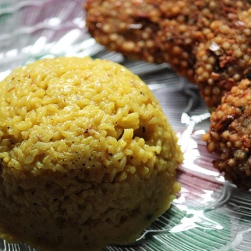 Yellow Pongal Recipe (Manjal Pongal Recipe)