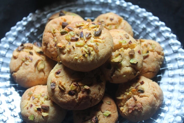 Nan Khatai Recipe | Nankhatai Recipe