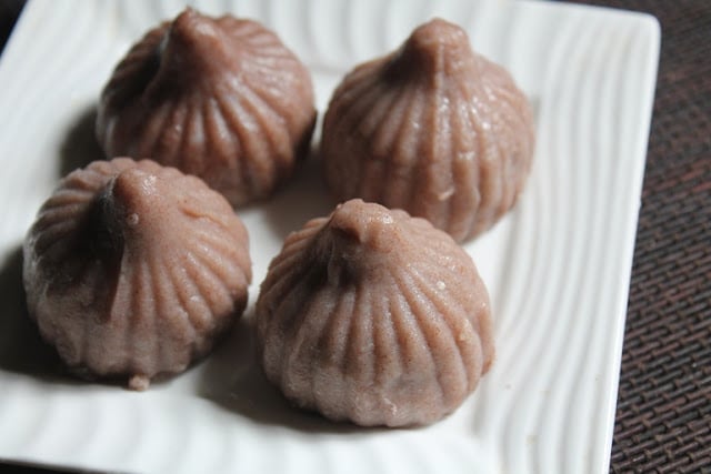 Ragi Milk Peda Kozhukattai Recipe