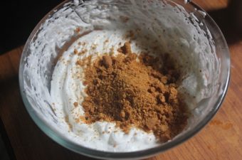 Treacle & Gingerbread Ice Cream Recipe - Ginger Ice Cream Recipe