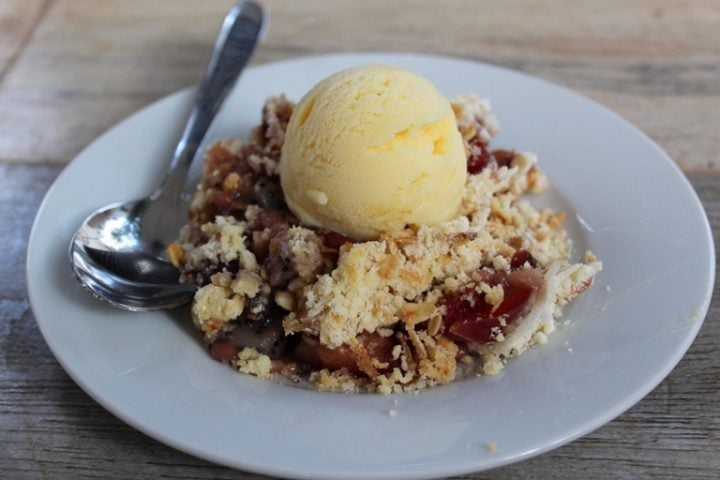 Mixed Fruit Crumble Recipe - Easy Fruit Crisp Recipe