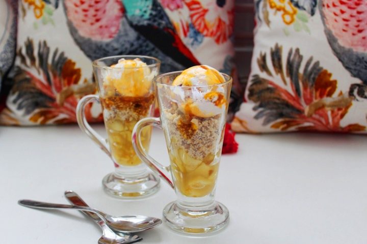 Apple Crumble Sundae Recipe - Easy Crumble Sundae Recipe