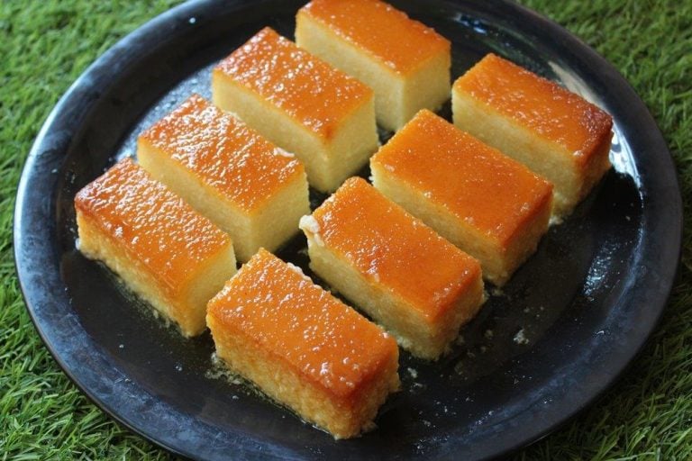 Caramel Rava Pudding Recipe - Steamed Sooji Pudding - Yummy Tummy