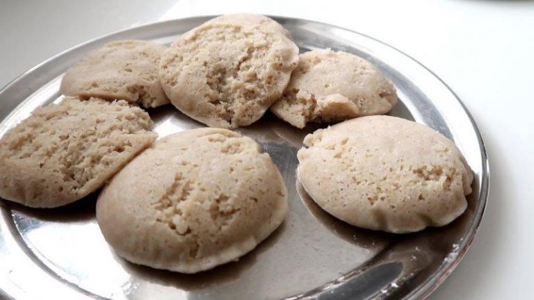 Whole Wheat Idli Recipe | Soft & Fluffy Wheat Idly