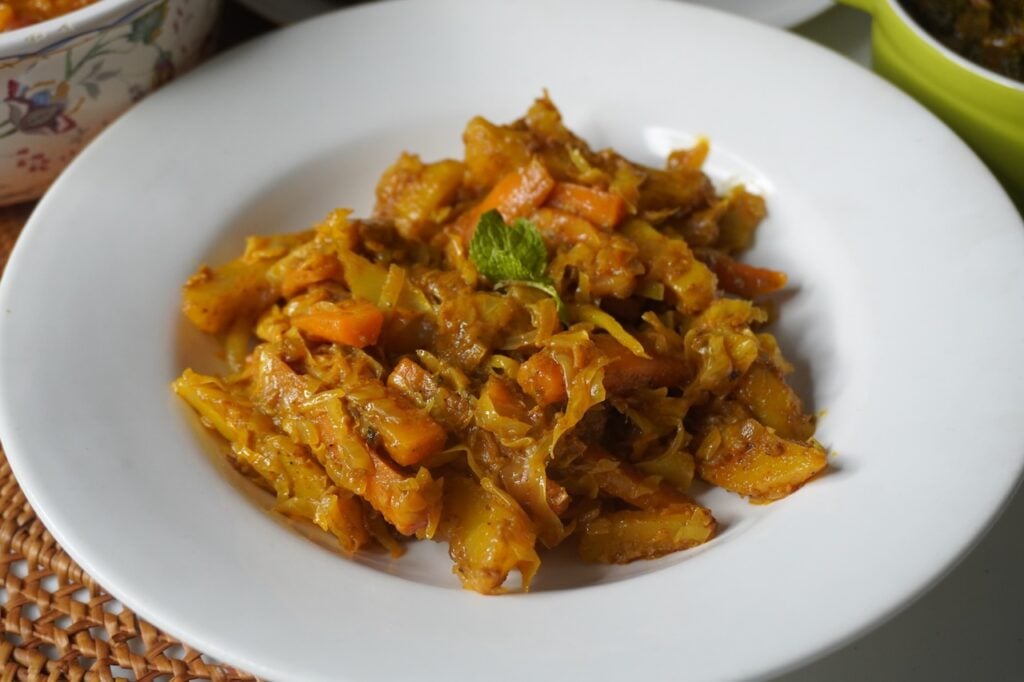 Atakilt Wat Recipe (Ethiopian Cabbage Potato Carrots)