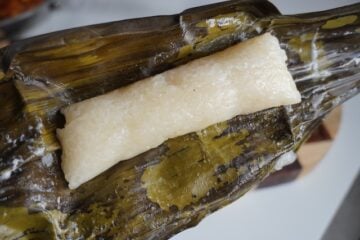Filipino Suman Malagkit (Filipino Steamed Rice Cakes)